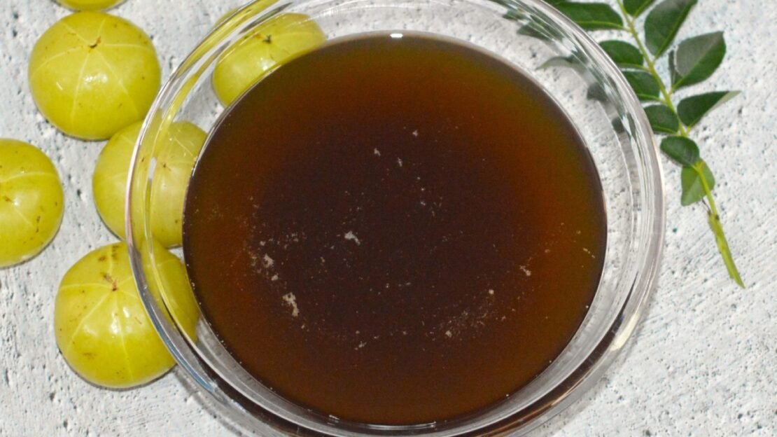 Amla Hair Oil with Onion and Curry Leaves | How to make Amla Hair Oil