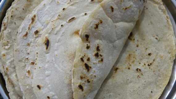 Jowar Roti | Easy method to make Perfect Jowar Roti | Bhakri
